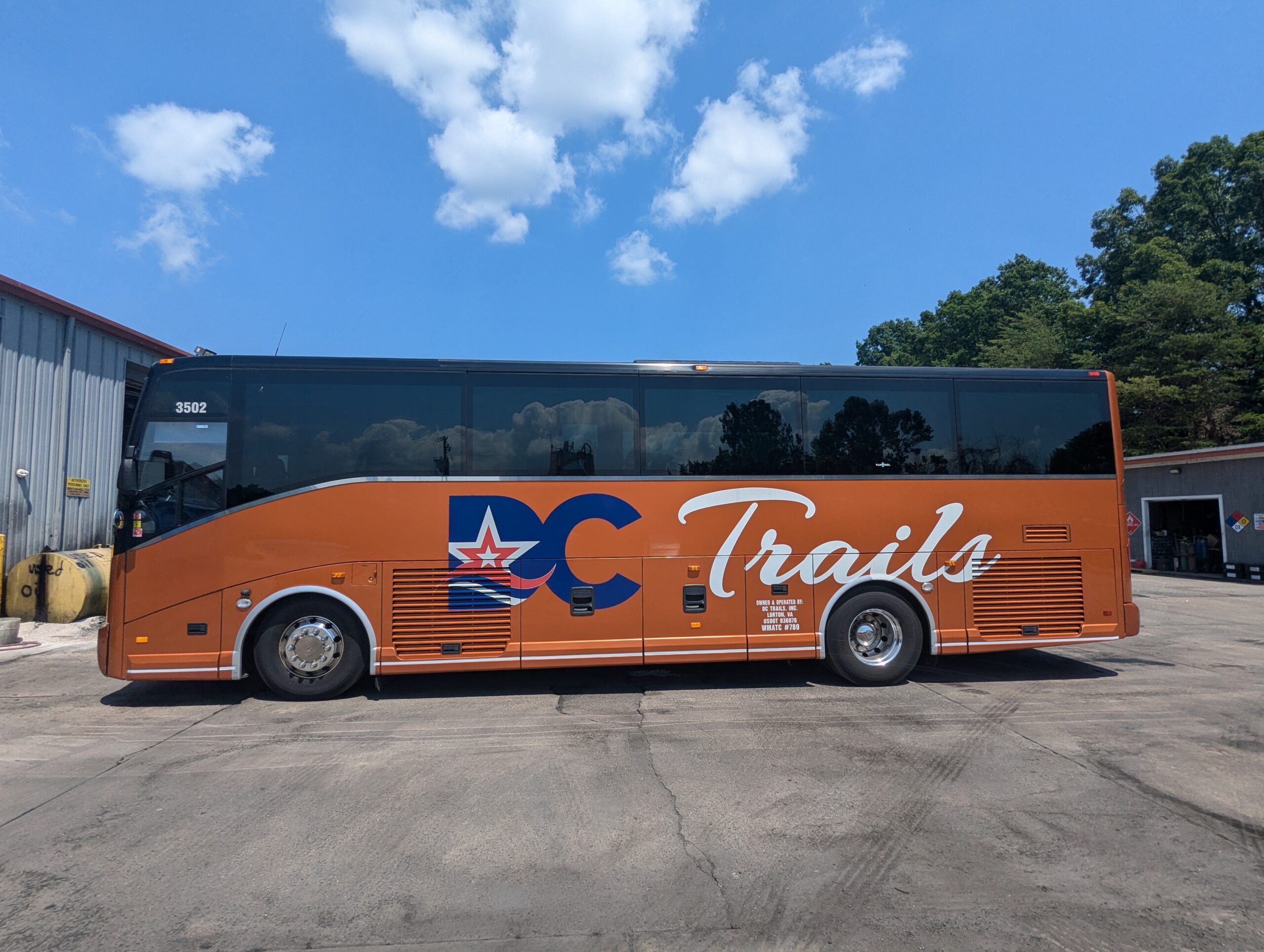 TransferNow-Van Hool CX35 - 38 passengers - Quality Tour